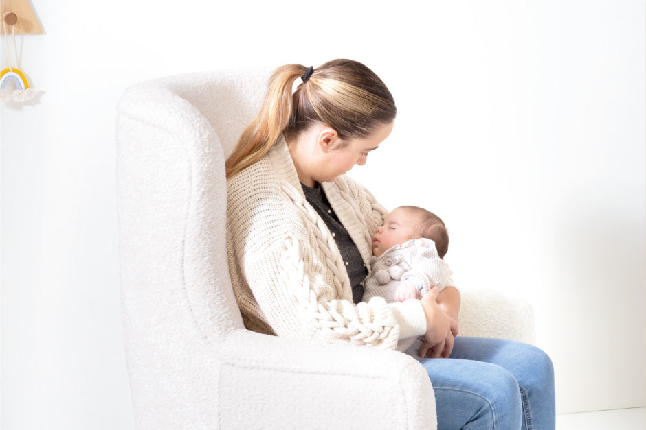 11 benefits of a nursing or maternity chair