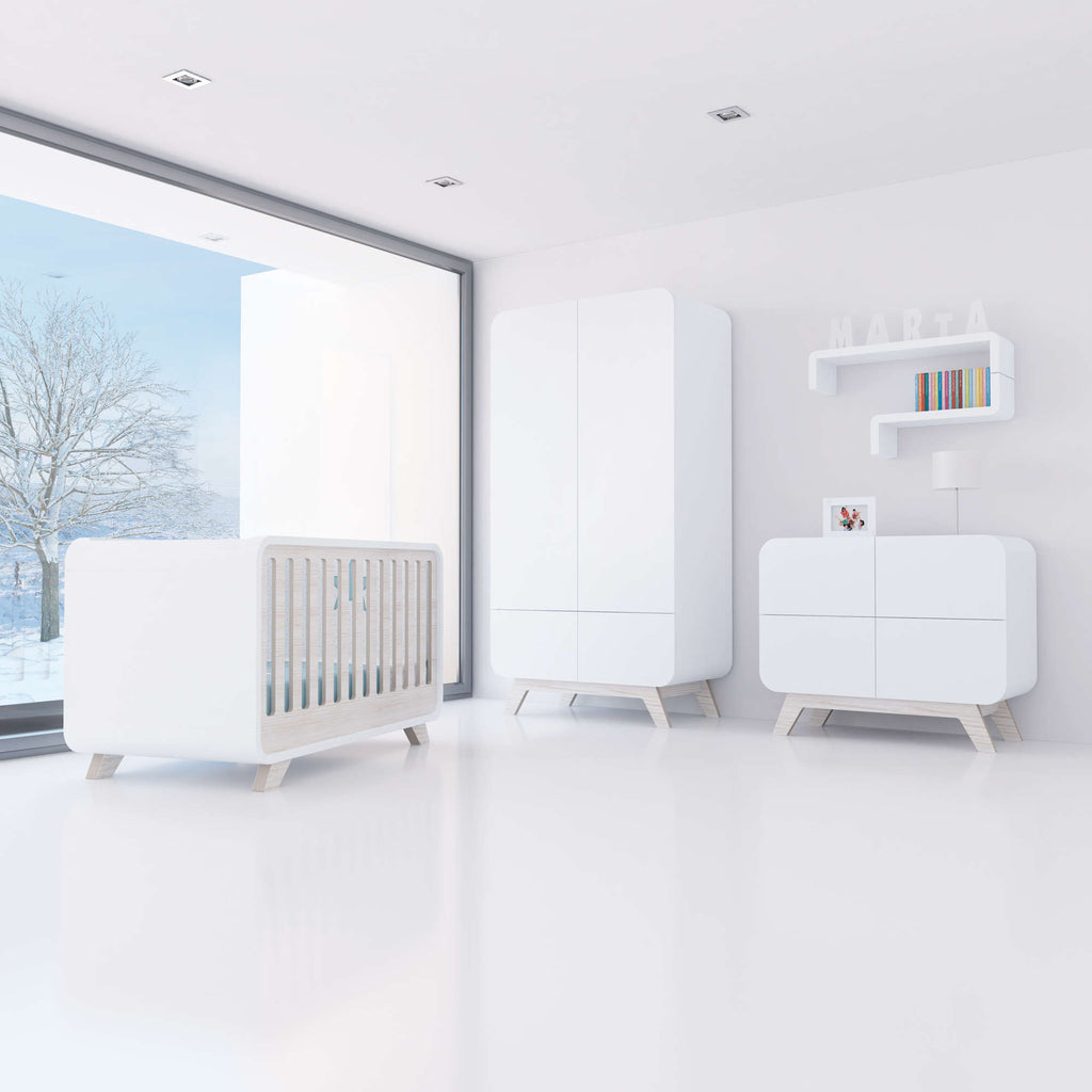 Large convertible baby cots beds of 70x140cm for babies
